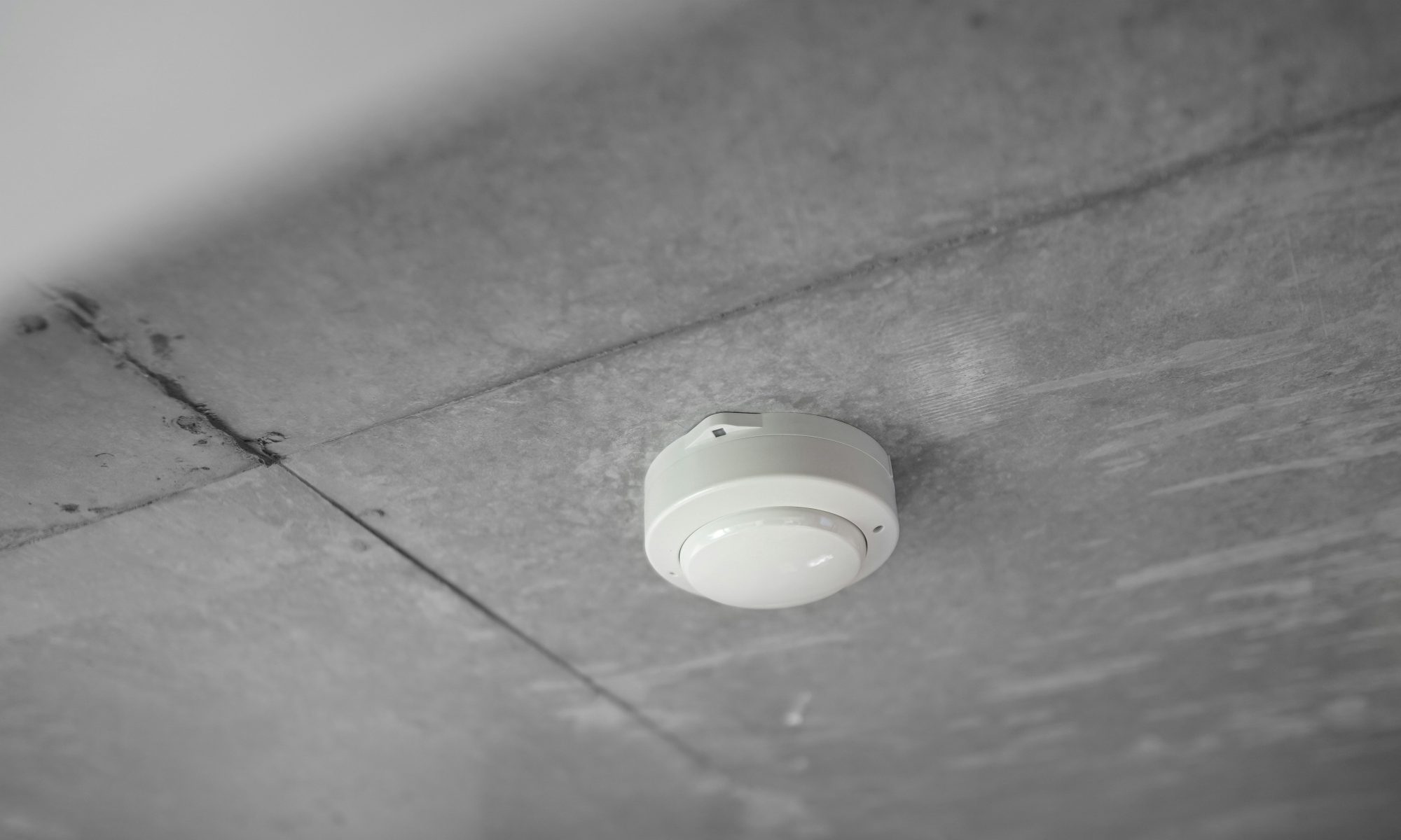 Smoke Alarm Responsibility in QLD - iCertified